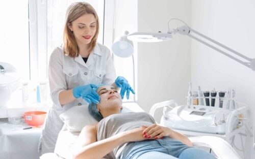 Why People Are Choosing a Cosmetology Career | Brillare