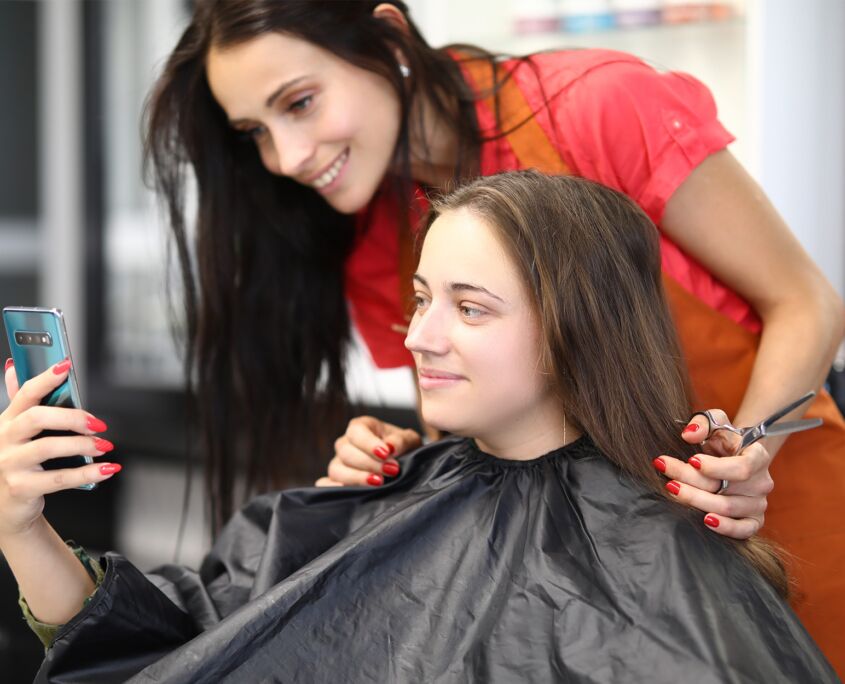 The Importance of Setting Cosmetology Career Goals